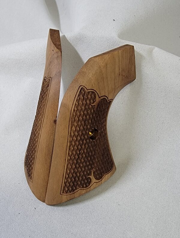 Colt Peacemaker Walnut Grips with Classic Checkering Pattern